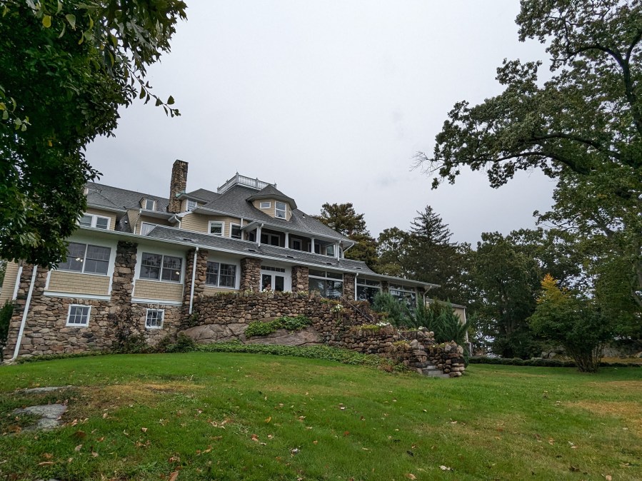 Gallery – Ford Hall